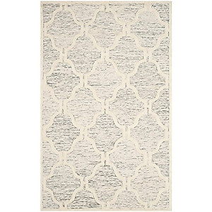 SAFAVIEH Cambridge Collection Accent Rug - 2' x 3', Light Grey & Ivory, Handmade Moroccan Distressed Wool, Ideal for High Traffic Areas in Entryway, Living Room, Bedroom (CAM727G)