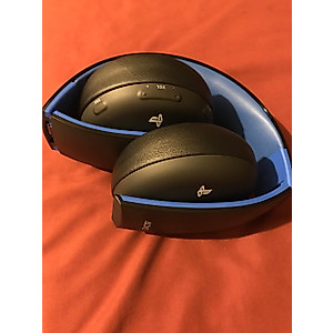 Gold Wireless Stereo Headset - PlayStation 4
