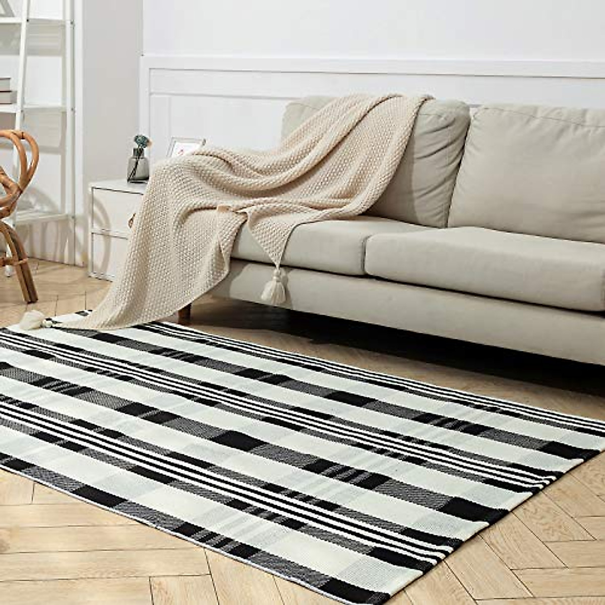 idee-home Plaid Black White Outdoor Buffalo Rug Door Mats 4'x6', Kitchen Check Layered Welcome Cotton Rug for Front Porch, Washable Hand Woven Outdoor Checkered Farmhouse Mat