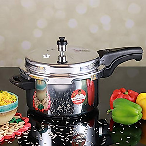 Wonderchef Outer Lid Aluminium Ultima Pressure Cooker, 5 litres, Silver