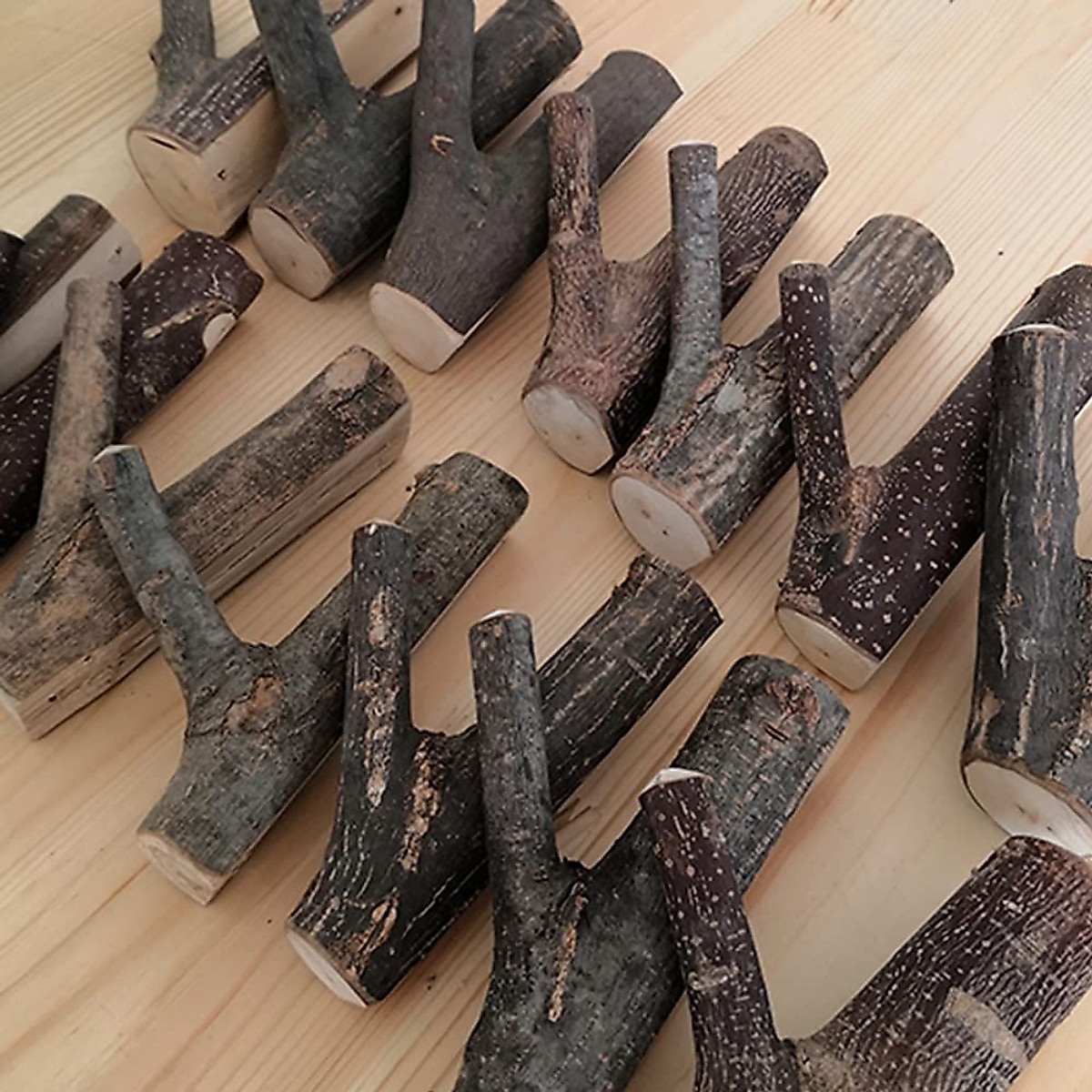 Tsnamay 4Pcs Real Wood Tree Branch Wall Hook, Farmhouse Rustic Decorative Wooden with Bark Trunk Thickness 2cm-3cm with Screw