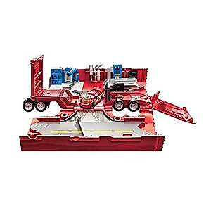 Disney Cars Toys Mack Hauler, Movie Playset, Toy Truck and Transporter, Racing Details for Story and Competition Play, Ages 4 and Up