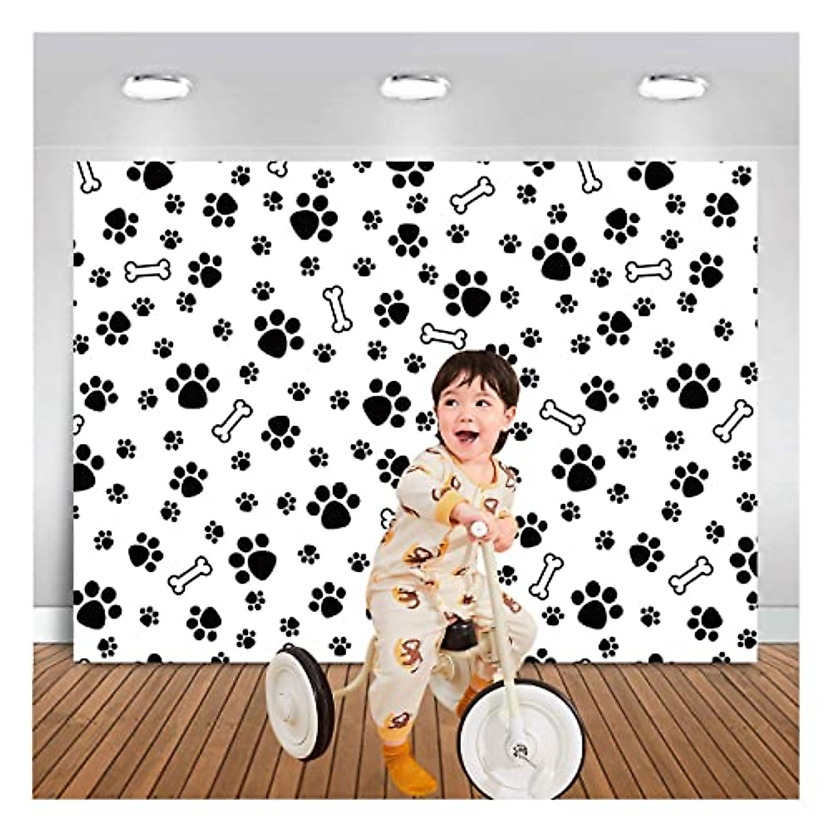 MAQTT Black Puppy Paw Print Backdrop Decoration for Baby Shower White Bone Photo Background Kids Birthday Party Supplies Wall Paper Table Decor Photo Props 5x3ft