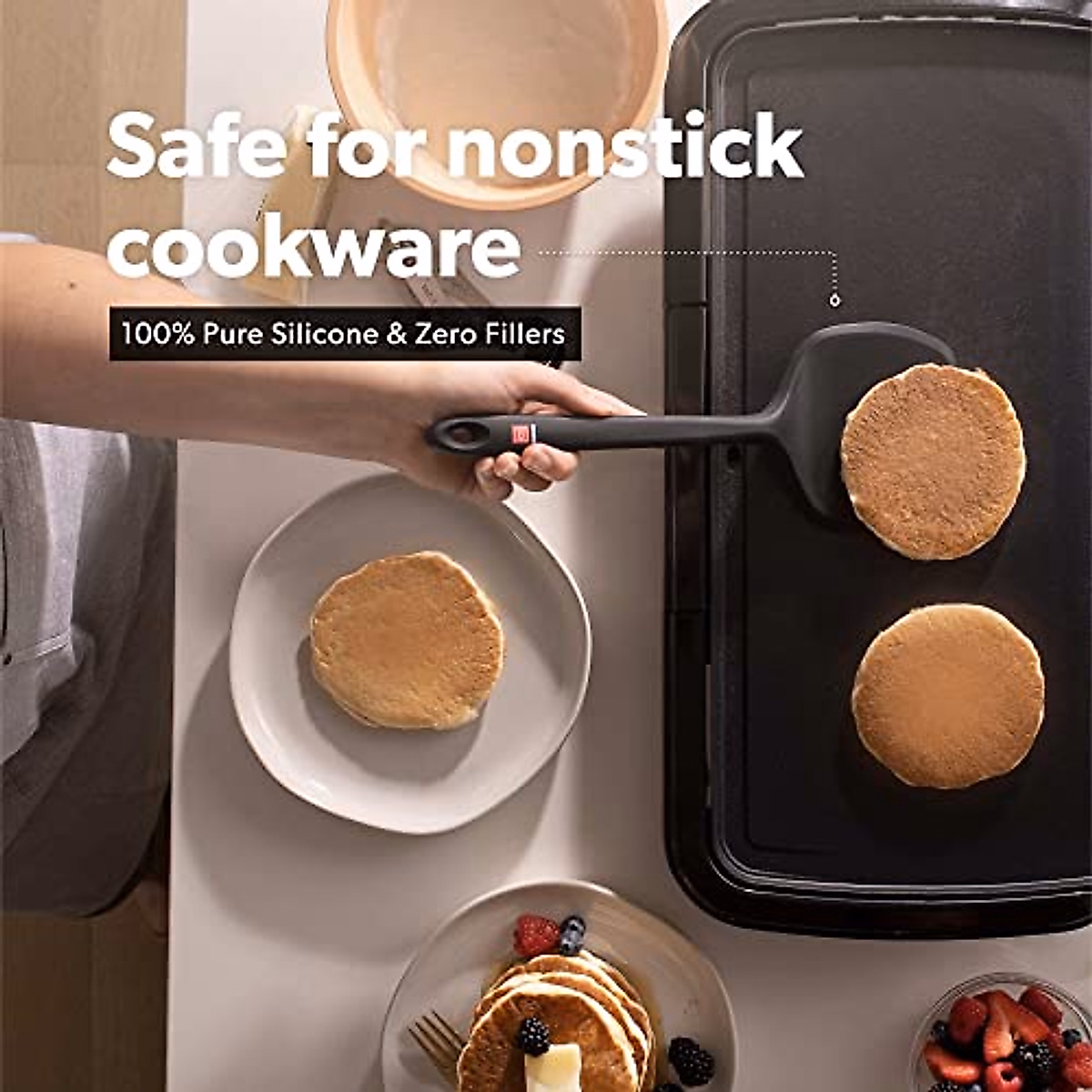 DI ORO Silicone Turner Spatula Set - Kitchen Spatulas for Nonstick Cookware - Cooking Utensils for Flipping Eggs & Pancakes - 600°F Heat-Resistant BPA Free Turners - Dishwasher Safe (4pc, Black)