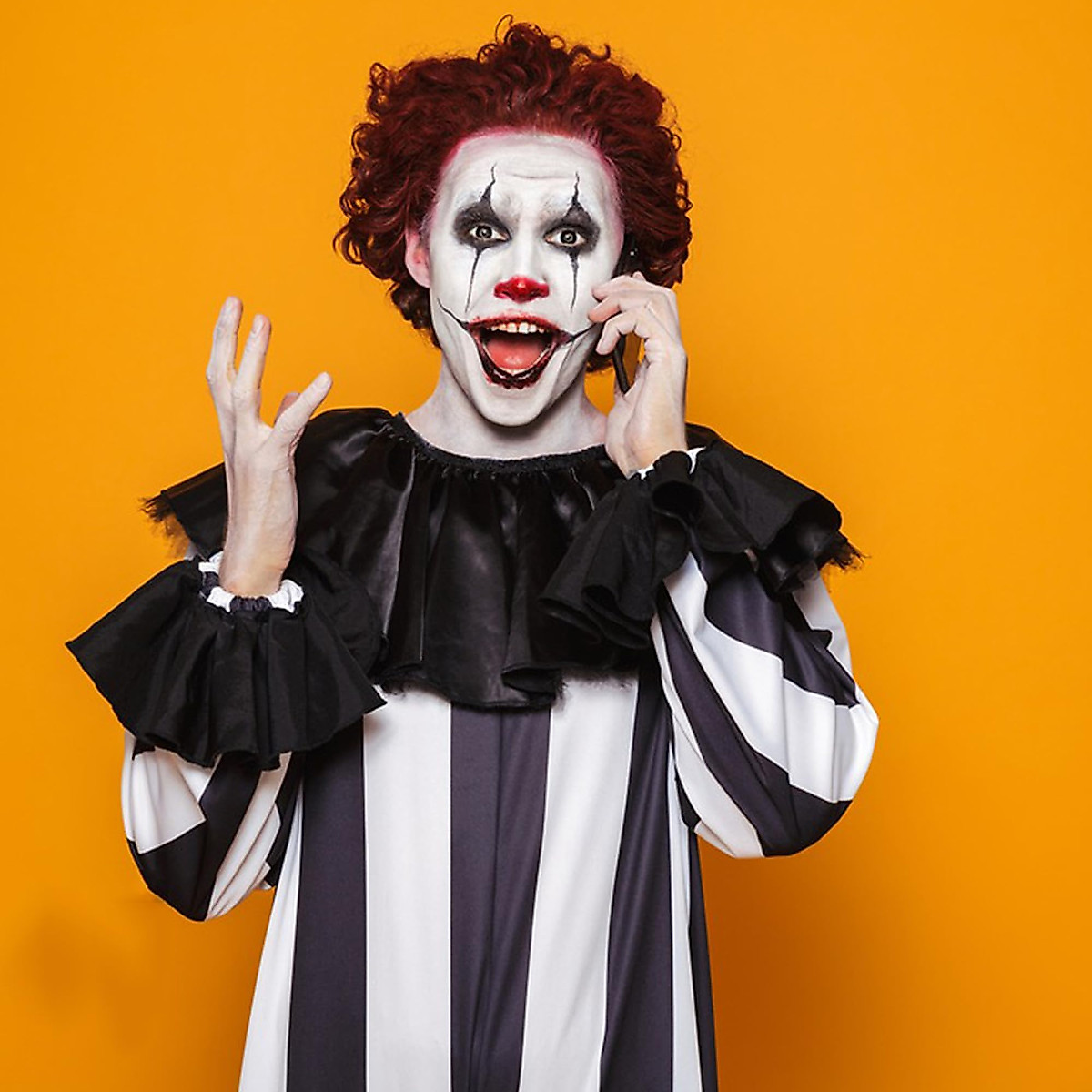 Wismee Clown Makeup Black White Red Cream Face Body Paint Clown Joker Zombie Vampire Skeleton Halloween Costume Fantasy Makeup Fancy Dress Up Cosmetics Set Oil Painting Art (White Red Black)