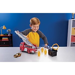 Disney Cars Toys Treasure Truck Set with Stunt and Splash Red Firetruck & 2 Lightning McQueen Vehicles -1 with Color Change & 1 Golden Colored, Toy Gift for Kids Age 4 Years & Older