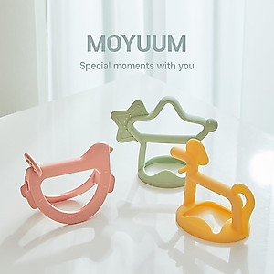 MOYUUM Star Teether - 100% Silicone, Wearable Type, Baby Chew Toy, Baby Gift for Newborn, Roly Poly Toy, Silicone Teething Toys for Infant and Toddler, Bracelet Type, Pack of 1 (Cool Gray)