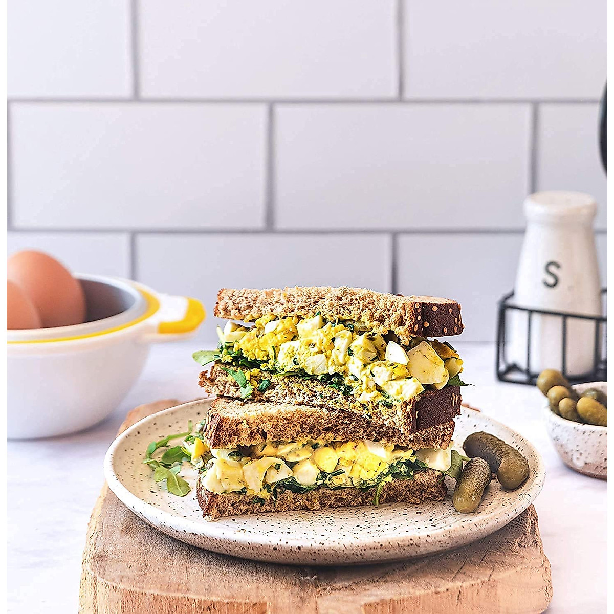 EGG POD by Emson Microwave Hardboiled Egg Maker, Cooker, Boiler & Steamer, 4 Perfectly-Cooked Hard boiled Eggs in Under 9 minutes, Dishwasher Safe, Airtight and Warp Proof As Seen On TV Set of 2…