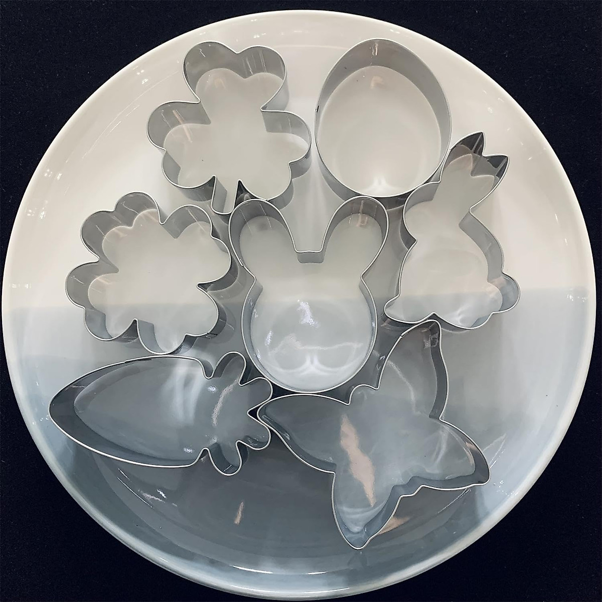 LUBTOSMN Shamrock Easter Cookie Cutter Set-3 Inches-7 Piece-Shamrock, Egg, Bunny, Carrot, Flower, Butterfly, Bunny Face, Easter Cutter Fondant Molds for Kids Holiday Celebration.
