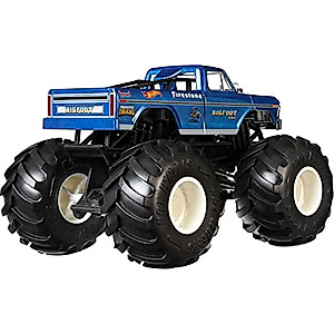 Hot Wheels Monster Trucks, Oversized Monster Truck Bigfoot, 1:24 Scale Die-Cast Toy Truck with Giant Wheels and Cool Designs