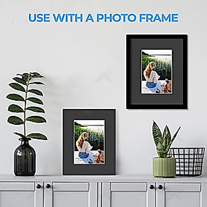 Golden State Art, Acid-Free Pre-Cut 8x10 Black Picture Mat Sets, Pack of 25, White Core Bevel Cut Mats for 5x7 Photos, 25 Backing Boards and 25 Crystal Clear Plastic Sleeves Bags