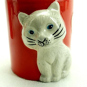 TDL Kissing Cat Mugs, Cute Matching Coffee Mugs, 3-Finger Loop Handles for Easy Handling, Ceramic Cups, Dishwasher Safe - Set of 2, Red, 3 1/4'' diameter (5 1/2'' edge to handle) x 3 1/2''H