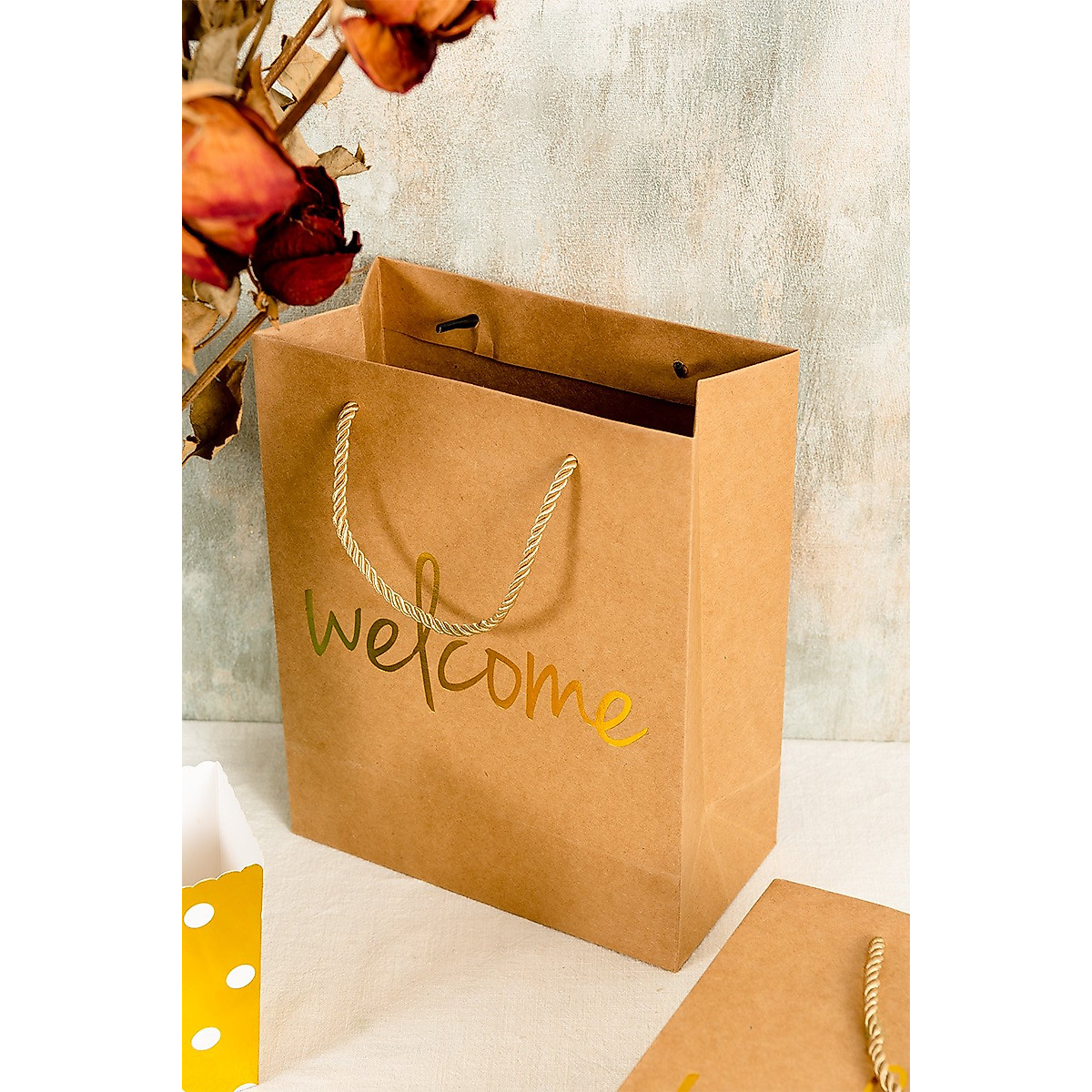 Crisky Welcome Gift Bags 25 Pcs Wedding Welcome Bags for Hotel Guests Shopping Bags Party Bags Gift Bags Retail Bags， 4x8x10 inch