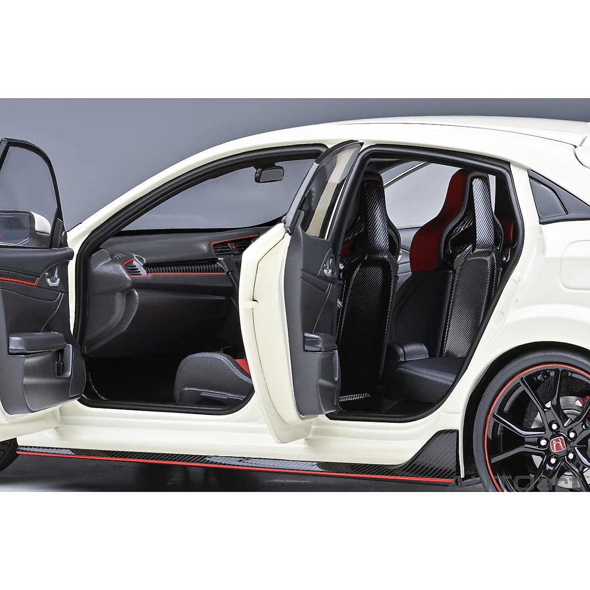 2021 Civic Type R (FK8) RHD (Right Hand Drive) Championship White 1/18 Model Car by Autoart 73220