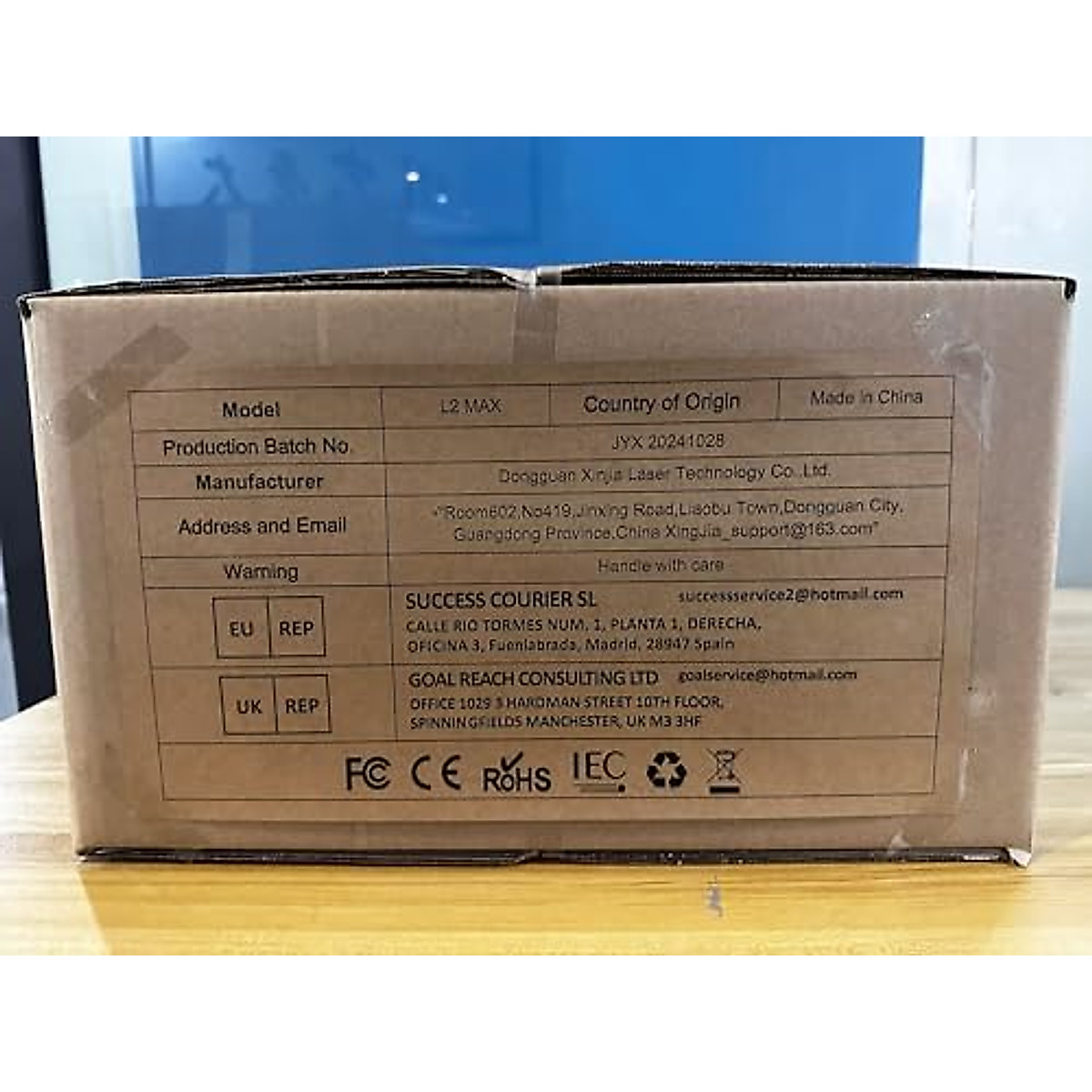 Laser Engraving Machine, Woxcker L2 MAX 5.5W Enclosure Laser Engraver, CNC Engraving Machine 0.01mm High Precision Laser Engraving and Cutting for Wood Metal Glass Suitable for Beginners