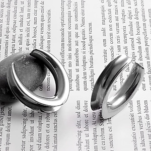 Casvort 2 PCS 30mm Hypoallergenic 316 Stainless Steel Silver Hot Minimalism Saddle Plugs Ear Gauges Tunnels Piercing Expander Stretchers Fashion Body Jewelry