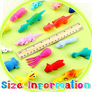 40 Pcs Finger Slingshot Animal Toys Animal Slingshots Catapult Toys Slingshot Chicken Slingshot Dinosaur Finger Toys Funny Flicking Chicken Toy Flying Turkey Flingers for Flying Games and Party Favors