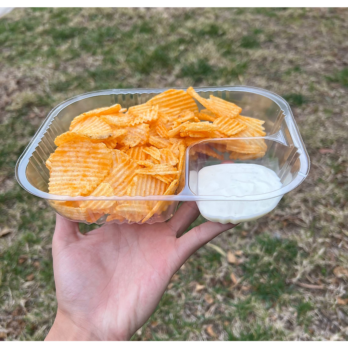 通用 6" x5"x 1 1/2" Inch Disposable Clear 2 Compartment Plastic Nacho Tray For Chips Cheese Sauce And Other Dips Sauce 50-Pack