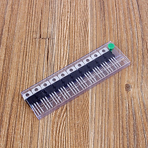 Voltage Regulator, 10Pcs/Lot L7805 LM7805 7805 Voltage Regulator Output 5V 1.5A, Linear Positive Fixed, Through Hole Mounted, Fit for Regulated Power Supply & Limiting Circuit