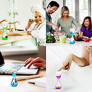 YUE Motion Liquid Motion Bubbler Floating Sea Creatures, Diamond Shaped Liquid Timer for Fidget Toy,Autism Toys, Children Activity, Calming Relaxing and Home Ornament (Purple Liquid with Duck Toys)