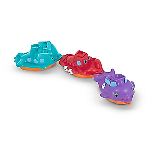 Melissa & Doug Sunny Patch Maritime Mates Boat Parade With 3 Linking Boats - Water Toys for Kids