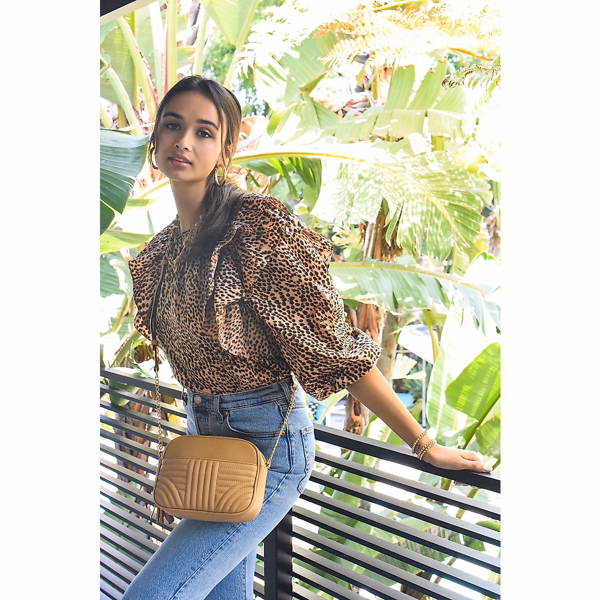 EVVE Quilted Crossbody Bags for Women - Stylish Camera Bag with Tassel - Lightweight Medium Size Shoulder Purse | Black