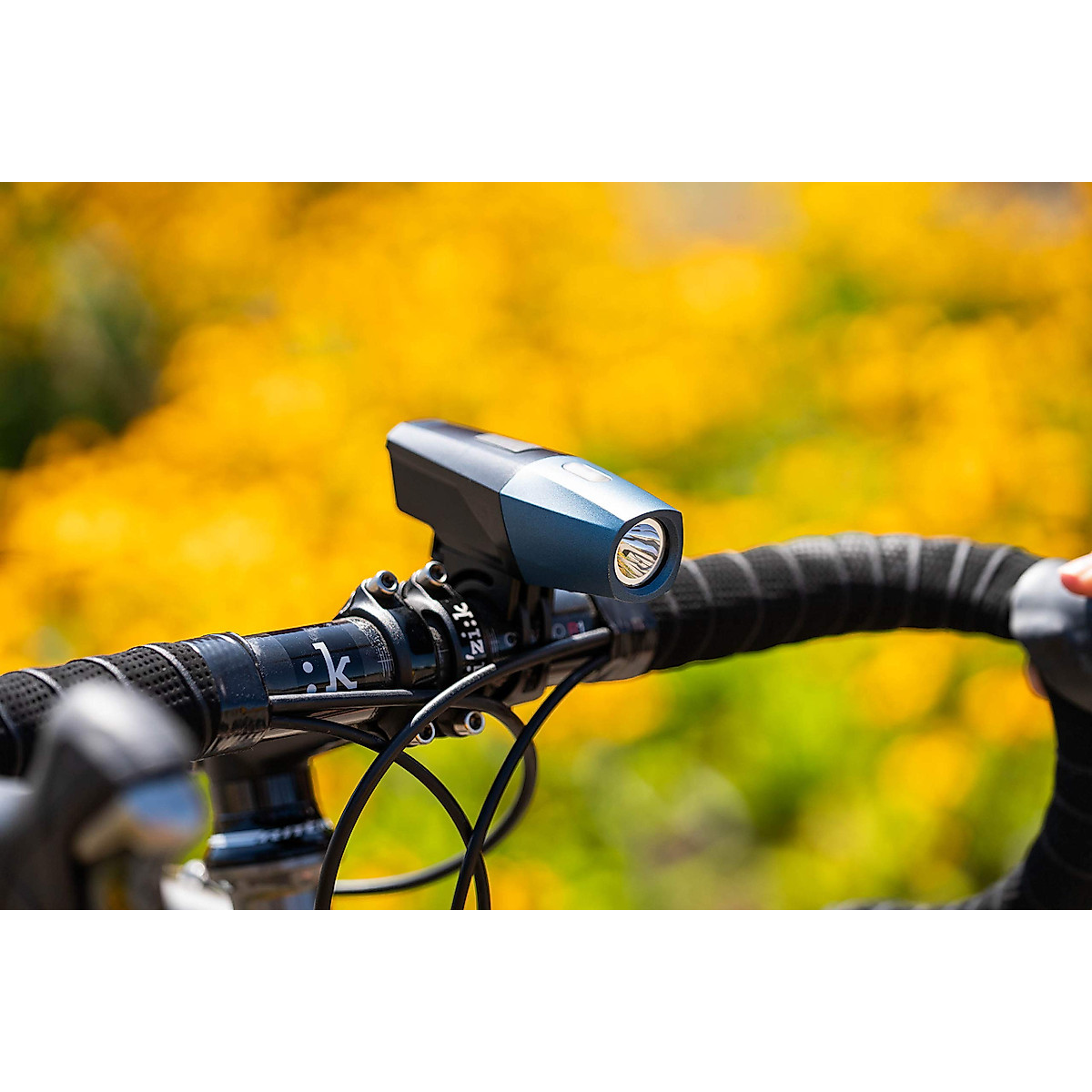 Portland Design Works | Lars Rover Power 850 | USB Rechargeable Bicycle Headlight with Battery Meter