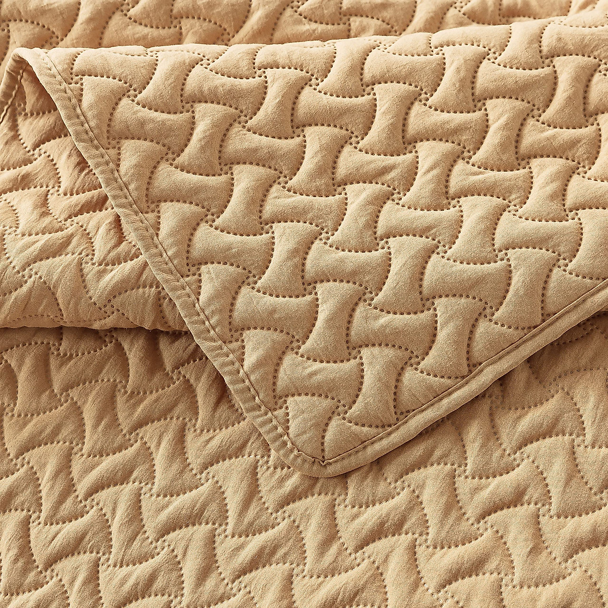 B2EVER Yellow Twin Size Quilt Bedding Sets with Pillow Sham, Pumpkin Lightweight Soft Bedspread Coverlet, Quilted Blanket Thin Comforter Bed Cover for All Season Spring Summer, 2 Pieces, 68x90 inches