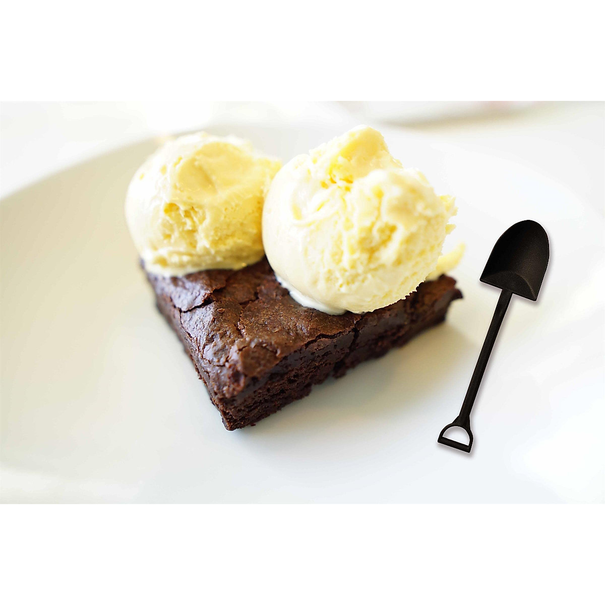 QWloog Magzipo Mini Shovel Shape Spoons,Disposable Plastic Dessert Spoon,Black(100)