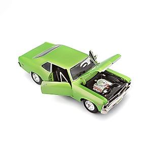Maisto 1:24 Scale 1970 Chevrolet Nova SS Diecast Vehicle (Colors May Vary) , Green