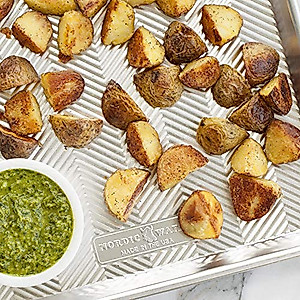 Nordic Ware Prism Half Sheet, Metallic