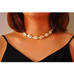 Qceasiy Sea Shell Necklace Choker For Women Summer Beach Natural Cowrie Shell Necklace(Begie Rope)