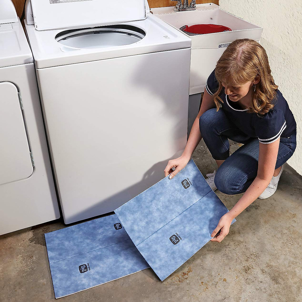 Pig Home Solutions Water Absorbent Mat - Reusable - 5 Pack - 15" x 19" Pads - Blue and White - PM50534