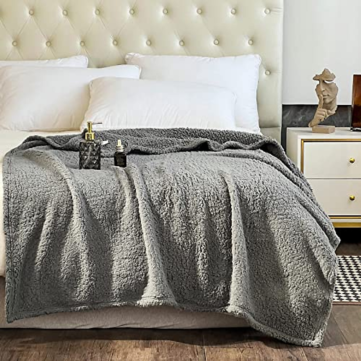 NEWCOSPLAY Sherpa Fleece Throw Blanket Plush Fluffy Cozy Lightweight Blanket for Bed Sofa Couch Travel (Grey, Twin(60"x80"))