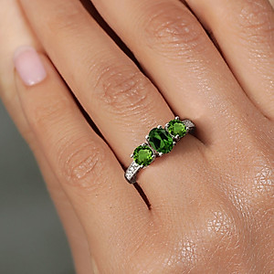 Gem Stone King 925 Sterling Silver Green Chrome Diopside 3-Stone Engagement Ring For Women (1.82 Cttw, Available 5,6,7,8,9) (Size 8)