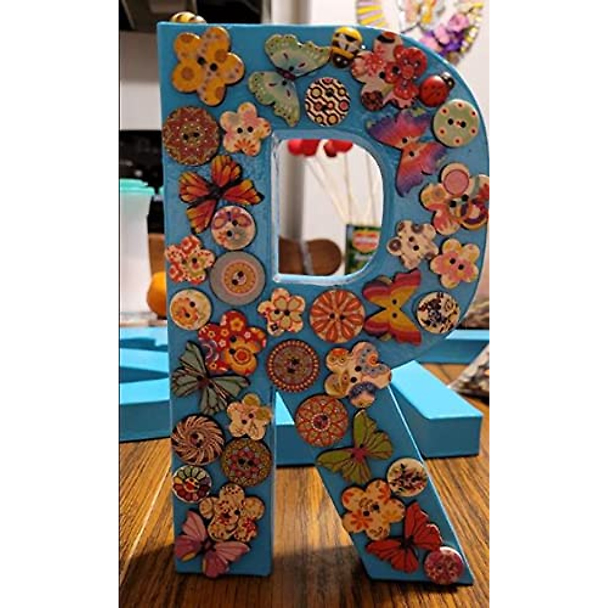 100PC Wooden Buttons, a Variety of Animal Cartoon Characters, a Variety of Colors (can be Selected) (100)