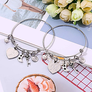 Initial Bangle Bracelets For Women - Heart Charm Engraved Letter C Initial Bracelet Stainless Steel Charms Expandable Wire Bracelets Birthday Jewelry Gifts for Women Teen Girls Girls Teenager