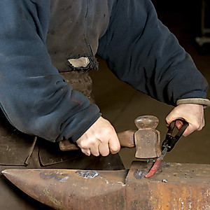 Blacksmith Wolf Jaw Tongs – 400mm (16")