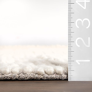 nuLOOM Caryatid Handwoven Solid Wool Area Rug, 6' x 9', Off-white