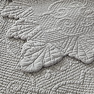 Brandream 4-Piece Grey Quilt Set Cotton Queen Size Luxury Scalloped Bedding Matelasse Coverlet Quilted Comforter Set