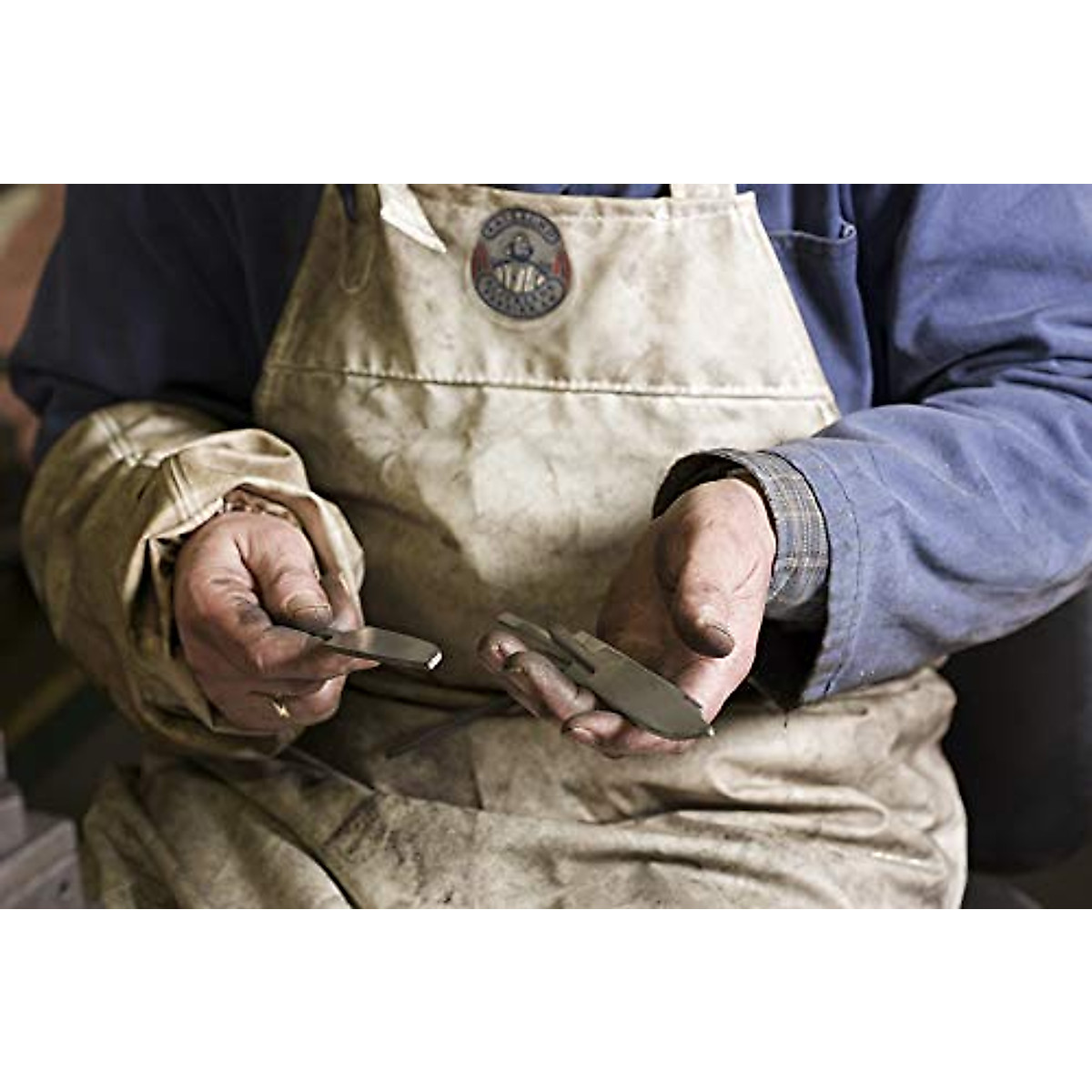 HELLE Knives - Jegermester - Fixed Blade - Men's Outdoor Knife for Hunting and Camping, Fixed Blade with Curly Birch Wood Handle, Scandi Grind, Sandvik 12C27 Stainless Steel, Leather Sheath