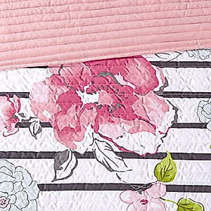 Comfort Spaces Quilt Set Novelty Design All Season Lightweight Coverlet Bedding Bedspread Kids, Teens Girls Bedroom Decor, Zoe Flower Pink, Twin/Twin XL, 2 Piece