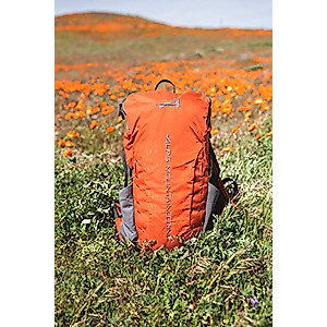 ALPS Mountaineering Chili/Gray, 20 Liters