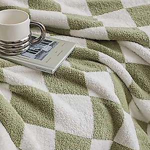 MH MYLUNE HOME Ultra-Soft Checkered Blanket Microfiber Sage Green Checkerboard Blanket Reversible, Plaid Cozy Fuzzy Chessboard Throw Blanket Plush for Bed Couch Sofa (Sage Green, 51"x63")