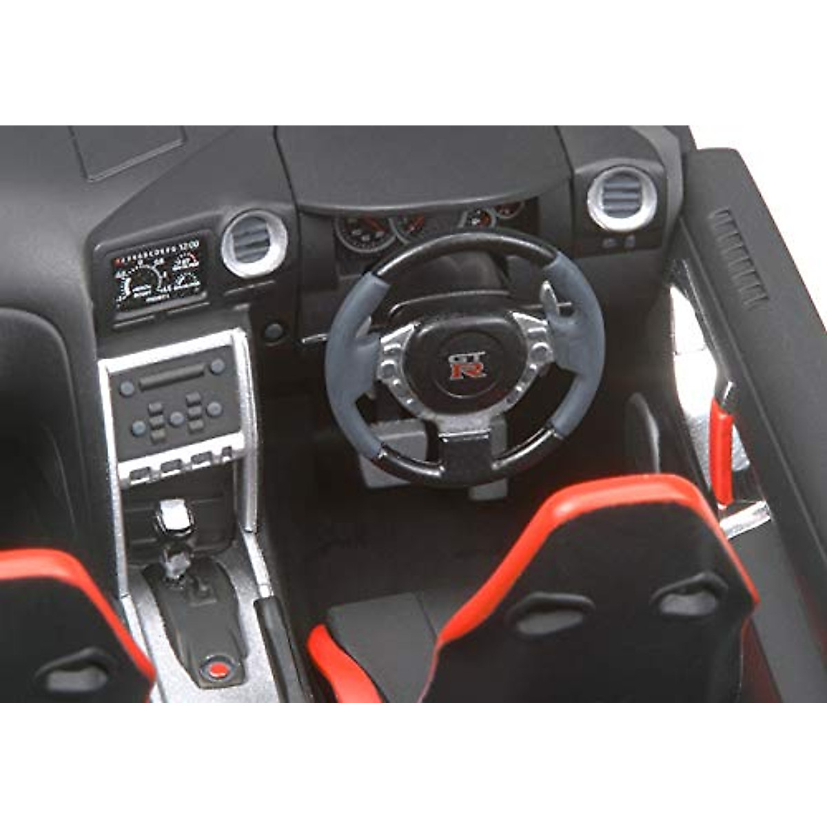 Tamiya Nissan GT-R R35 - 1/24 Scale Model Kit 24300