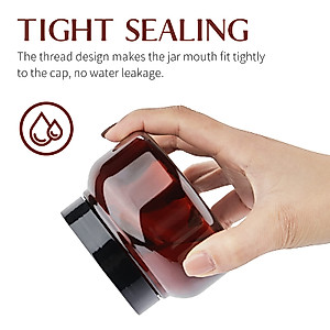 Qeirudu 24 Pack 8 oz Amber Plastic Jars with Lids and Labels, Body Scrub Jars with Lids Empty Refillable Cosmetic Containers for Body Butter, Face Creams, Lotion and Essential oil