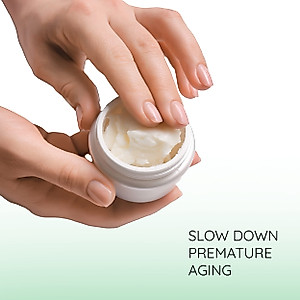 Clean and Green Pure Cocoa Butter - 100% Natural Unscented Refined Base Ingredient for DIY Skin Care Recipes, Stretch Mark Removal, for Soap Making in Premium Resealable Pouch, 14 oz