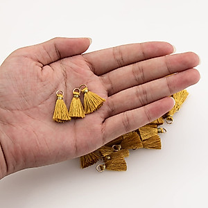 VAPKER 100Pcs 0.8Inch/2CM Mini Tassels Gold Tassel Tiny Handmade Craft Tassels with Gold Jump Ring for Earring Jewelry Necklace Making Accessories DIY