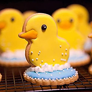 Duck Shaped Cookie Cutter Set of 4 - Cute Duck and Duckling Metal Stainless Steel Cookie Cutter Biscuit Mold for Fondant Fruit Bread Kids Birthday Party Decorations