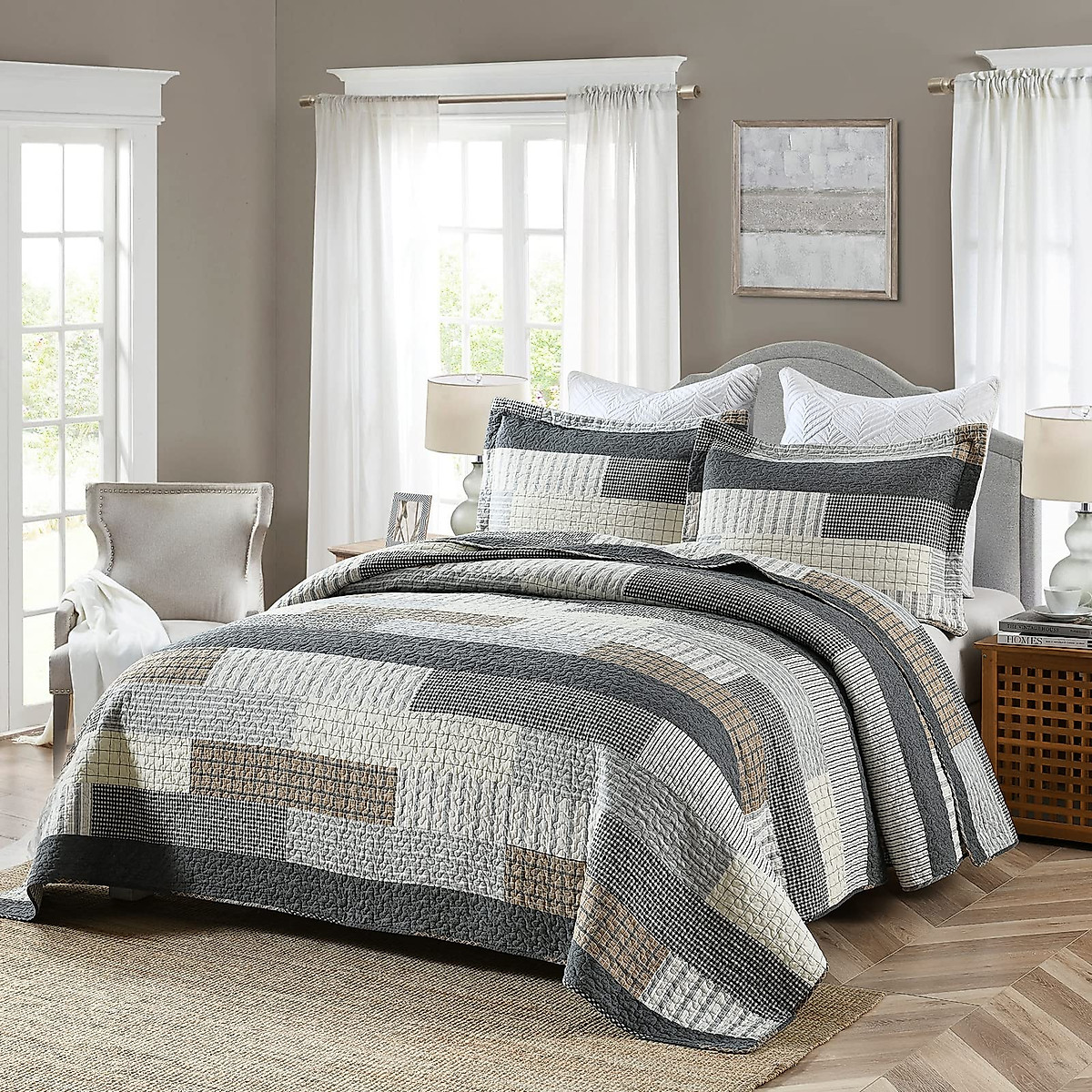 PERHOM Quilt Queen Size - 100% Cotton Farmhouse Rustic Queen Quilt Set, Cabin Bedding Set Bedspreads, Lodge Lightweight Patchwork Plaid Quilted Comforter for Queen Bed, Grey/Brown/Beige